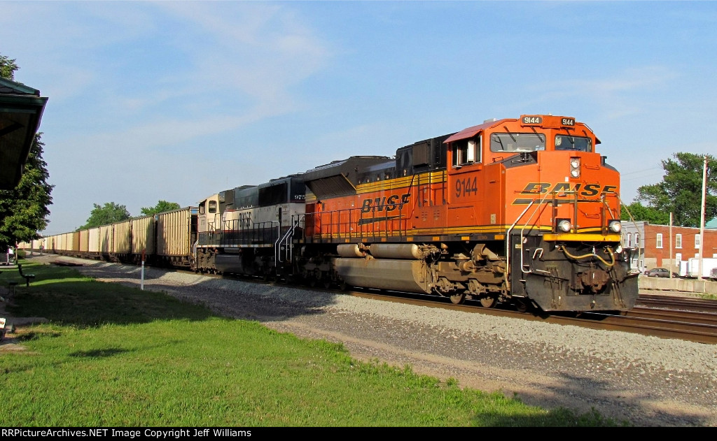 BNSF Westbound